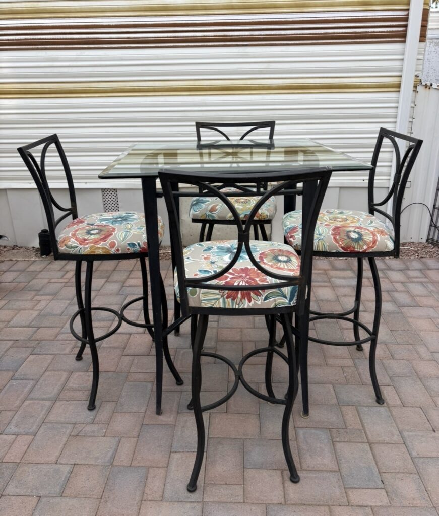 High top table/ 4 chairs - Venture Out At Mesa